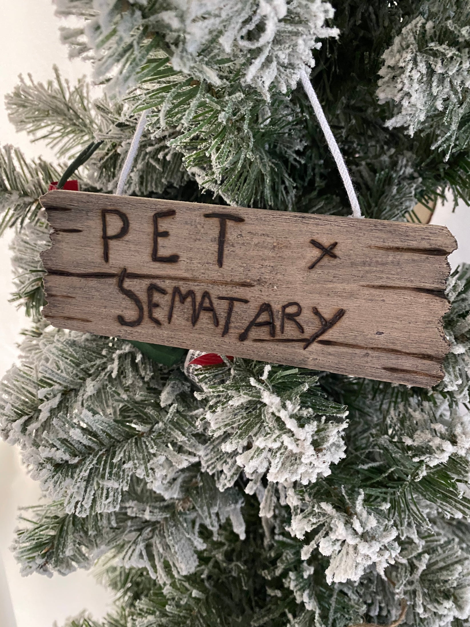 Pet Sematary Sign Ornament Stephen King – Noshing_Nostalgia